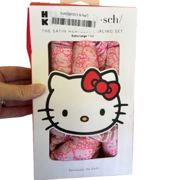 Kitsch | Hair | Kitsch X Hello Kitty Satin Heatless Curling Set Extra ...